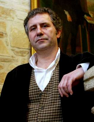 Fernández Prieto se suma de forma oficial a la carrera hacia elRectorado