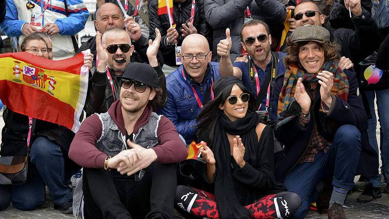 Eurovisión 2013: Dinamarca, con Emmelie Fores y su «Only teardrops», se ...